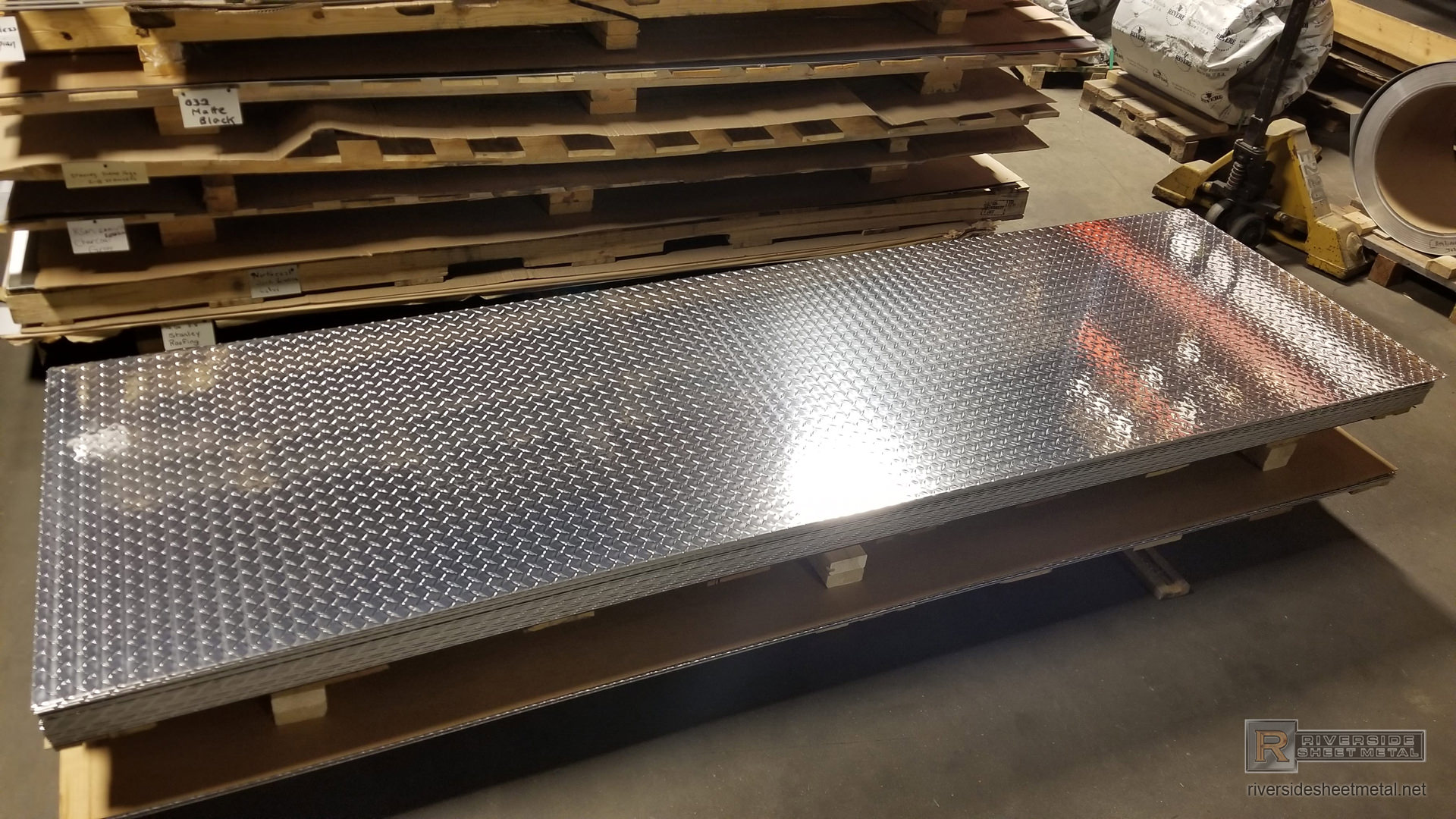 Diamond Plate Aluminum Sheets 1 8 3 16 And 1 4 Tread Plate Diamond Plate Aluminum Sheets 1 8 3 16 And 1 4 Tread Plate
